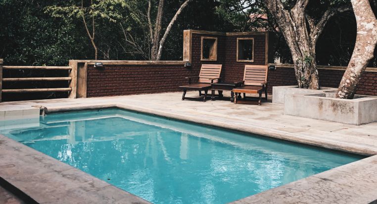 How To Prevent Algae In Your Home Swimming Pool - JB Elite