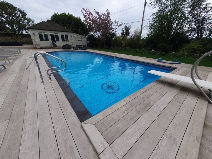 A Guide For Keeping Children Safe Around Swimming Pool Areas